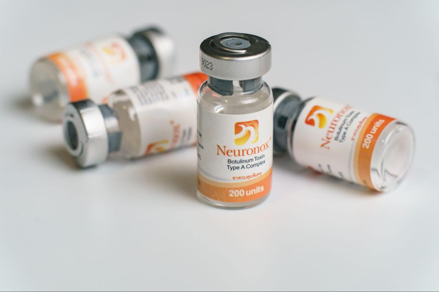 โบท็อกซ์ Neuronox คืออะไร ราคาเท่าไหร่ ต่างกับยี่ห้ออื่นอย่างไร